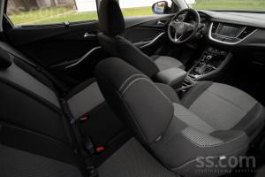 Белый Опель Grandland X 2018 в Елгава, объемом двигателя 1.20 л и пробегом 122 тыс. км за 12999 €, фото 18 на AUTOMOTO.COM.LV