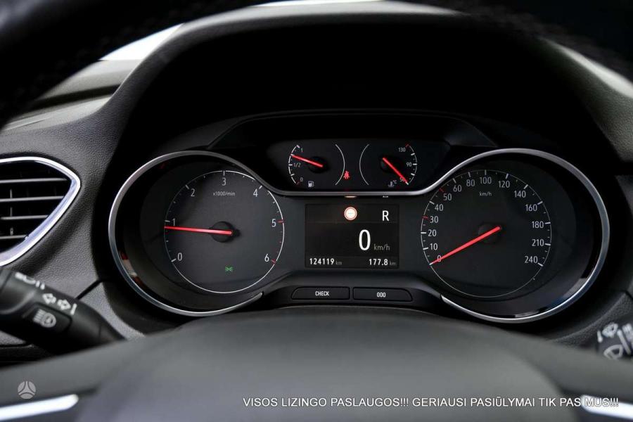 Balts Opel Grandland X 2018 Kretinga, ar dzinēja tilpumu 2.00 L un nobraukumu 124 tūkst. km par 14499 €, foto 35 vietnē AUTOMOTO.COM.LV