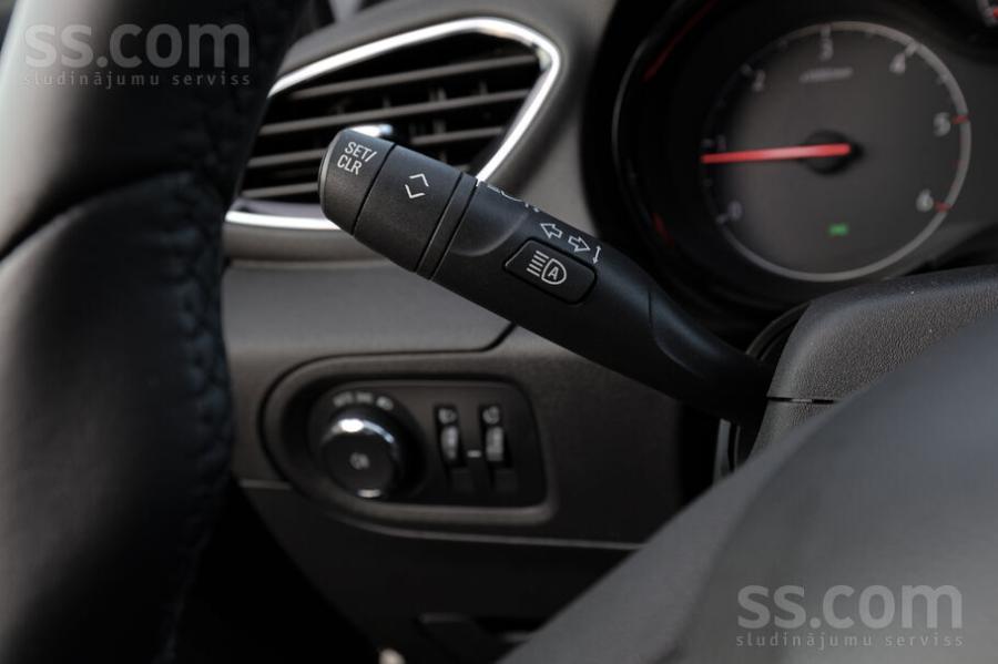 Balts Opel Grandland X 2018 Jelgava, ar dzinēja tilpumu 1.50 L un nobraukumu 0 tūkst. km par 10650 €, foto 26 vietnē AUTOMOTO.COM.LV