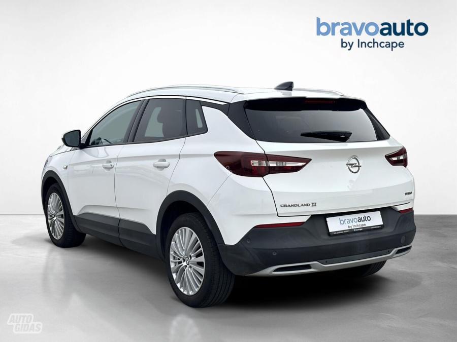 Balts Opel Grandland X 2018 Klaipėda, ar dzinēja tilpumu 1.20 L un nobraukumu 138 tūkst. km par 11900 €, foto 4 vietnē AUTOMOTO.COM.LV