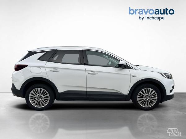 White Opel Grandland X 2018 in Klaipeda, with an engine capacity of 1.20 L and mileage of 138 thousand km for 11900 €, photo 7 on AUTOMOTO.COM.LV