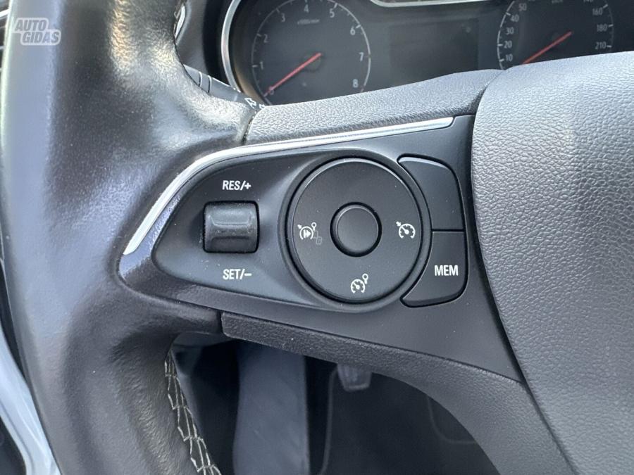 Balts Opel Grandland X 2018 Klaipėda, ar dzinēja tilpumu 1.20 L un nobraukumu 138 tūkst. km par 11900 €, foto 14 vietnē AUTOMOTO.COM.LV