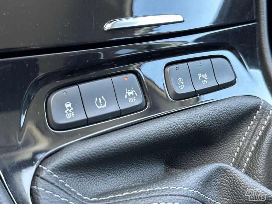 Balts Opel Grandland X 2018 Klaipėda, ar dzinēja tilpumu 1.20 L un nobraukumu 138 tūkst. km par 11900 €, foto 19 vietnē AUTOMOTO.COM.LV