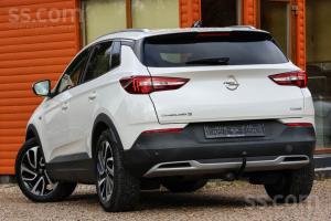 Balts Opel Grandland X 2019 Tukums, ar dzinēja tilpumu 1.20 L un nobraukumu 163 tūkst. km par 10790 €, foto 4 vietnē AUTOMOTO.COM.LV