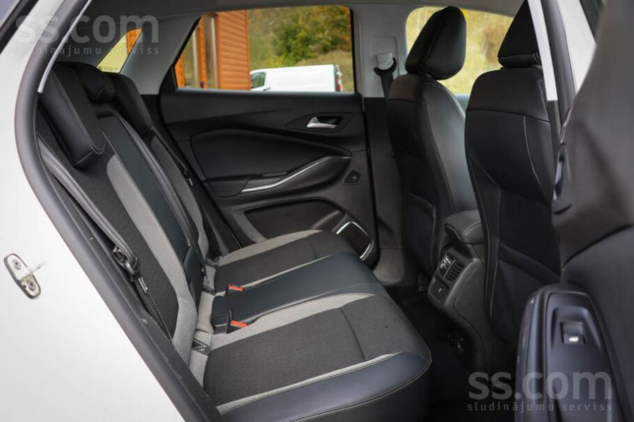 Balts Opel Grandland X 2019 Tukums, ar dzinēja tilpumu 1.20 L un nobraukumu 163 tūkst. km par 10790 €, foto 9 vietnē AUTOMOTO.COM.LV