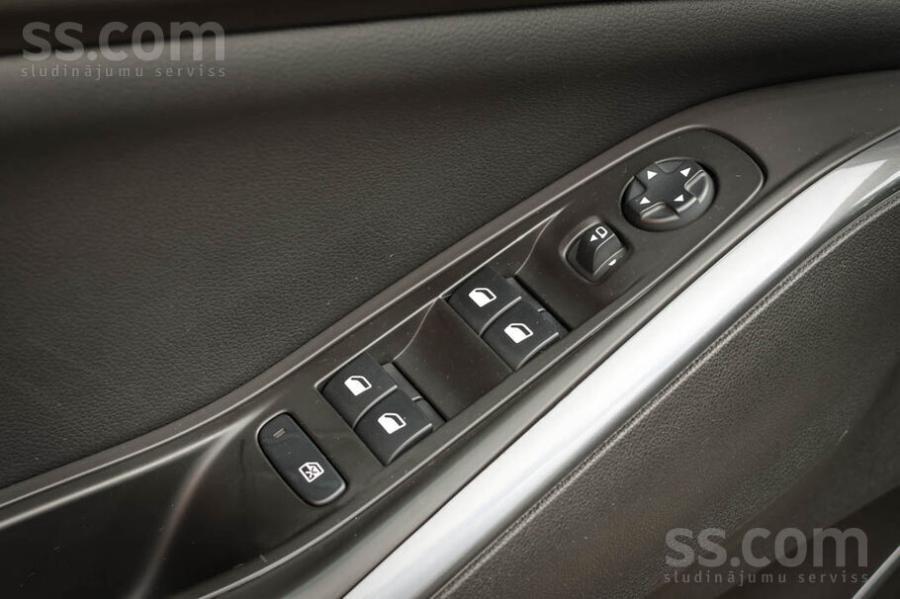 Balts Opel Grandland X 2019 Tukums, ar dzinēja tilpumu 1.20 L un nobraukumu 163 tūkst. km par 10790 €, foto 16 vietnē AUTOMOTO.COM.LV
