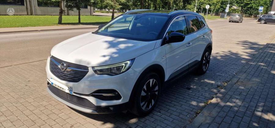 Белый Опель Grandland X 2019 в Таураге, объемом двигателя 1.50 л и пробегом 112 тыс. км за 11300 €, фото 1 на AUTOMOTO.COM.LV