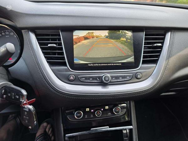 White Opel Grandland X 2019 in Panevezys, with an engine capacity of 1.50 L and mileage of 270 thousand km for 8300 €, photo 8 on AUTOMOTO.COM.LV
