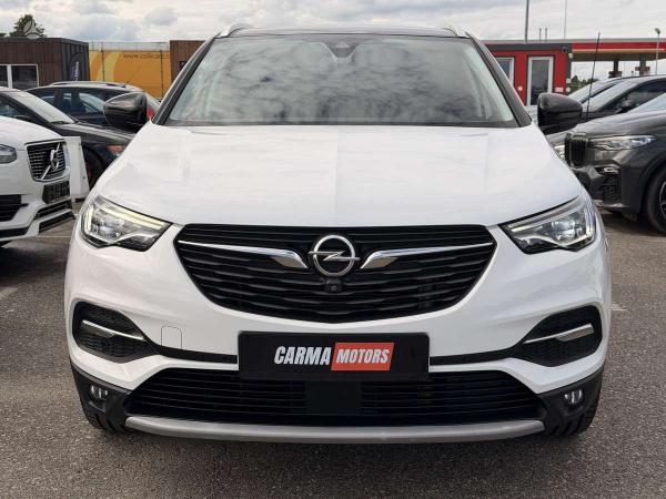 White Opel Grandland X 2019 in Vilnius, with an engine capacity of 2.00 L and mileage of 209 thousand km for 12990 €, photo 10 on AUTOMOTO.COM.LV