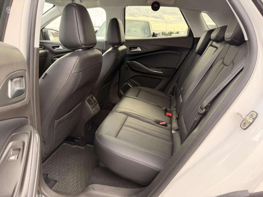 Balts Opel Grandland X 2019 Viļņa, ar dzinēja tilpumu 2.00 L un nobraukumu 209 tūkst. km par 12990 €, foto 18 vietnē AUTOMOTO.COM.LV