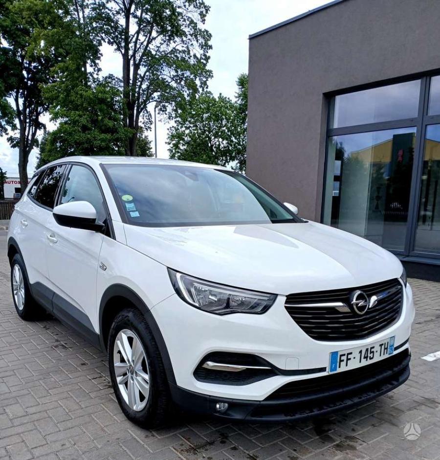 Белый Опель Grandland X 2019 в Таураге, объемом двигателя 1.50 л и пробегом 92 тыс. км за 10800 €, фото 1 на AUTOMOTO.COM.LV