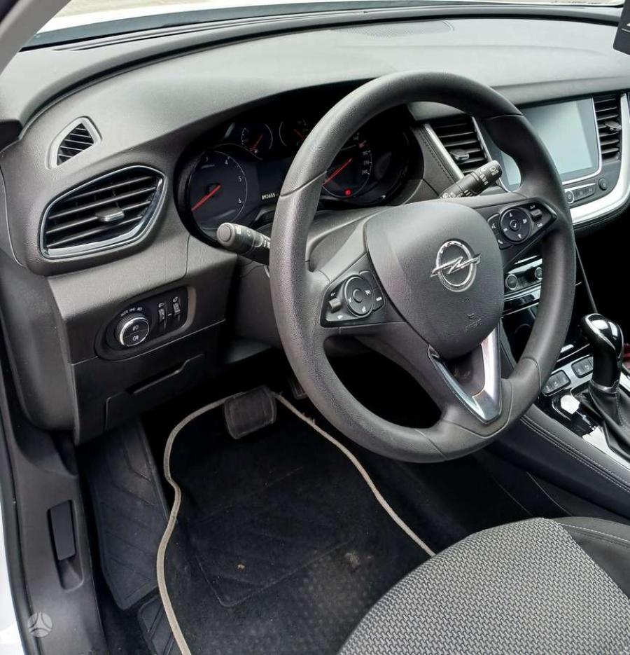 Белый Опель Grandland X 2019 в Таураге, объемом двигателя 1.50 л и пробегом 92 тыс. км за 10800 €, фото 7 на AUTOMOTO.COM.LV