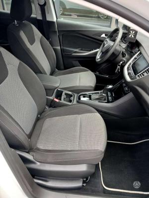 Белый Опель Grandland X 2019 в Таураге, объемом двигателя 1.50 л и пробегом 92 тыс. км за 10800 €, фото 13 на AUTOMOTO.COM.LV