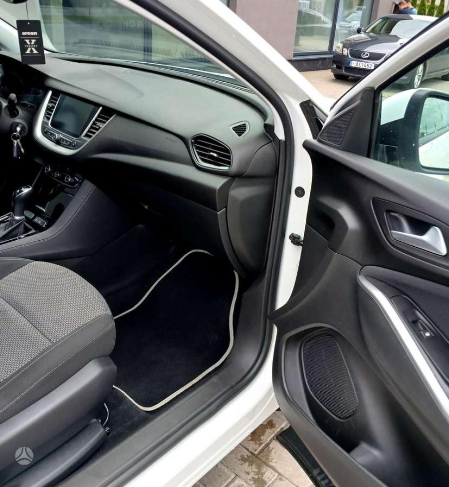 Белый Опель Grandland X 2019 в Таураге, объемом двигателя 1.50 л и пробегом 92 тыс. км за 10800 €, фото 14 на AUTOMOTO.COM.LV