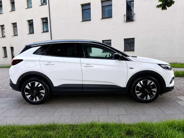 Белый Опель Grandland X 2019 в Вильнюс, объемом двигателя 1.20 л и пробегом 170 тыс. км за 10000 €, фото 4 на AUTOMOTO.COM.LV