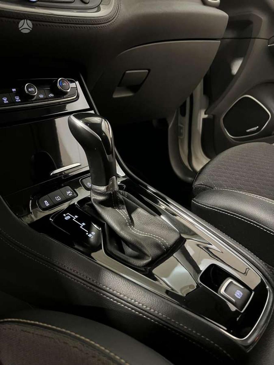 Белый Опель Grandland X 2019 в Клайпеда, объемом двигателя 1.50 л и пробегом 148 тыс. км за 12999 €, фото 4 на AUTOMOTO.COM.LV