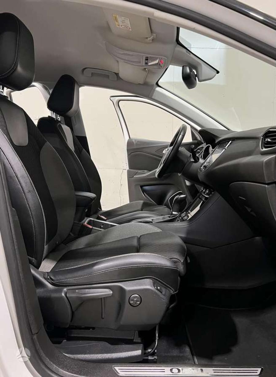 Белый Опель Grandland X 2019 в Клайпеда, объемом двигателя 1.50 л и пробегом 148 тыс. км за 12999 €, фото 7 на AUTOMOTO.COM.LV