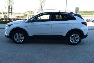 Balts Opel Grandland X 2019 Viļņa, ar dzinēja tilpumu 1.50 L un nobraukumu 244 tūkst. km par 9950 €, foto 5 vietnē AUTOMOTO.COM.LV