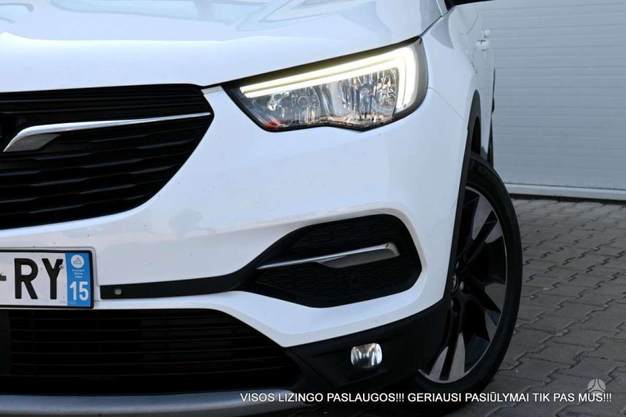 White Opel Grandland X 2019 in Kretinga, with an engine capacity of 1.50 L and mileage of 276 thousand km for 10599 €, photo 6 on AUTOMOTO.COM.LV