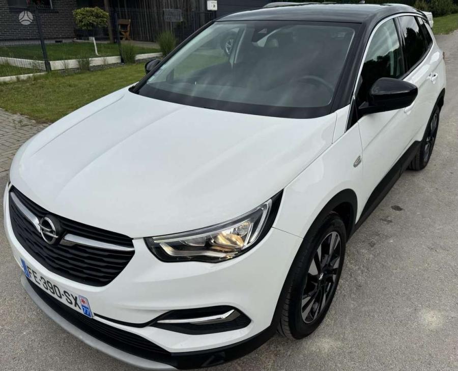 Белый Опель Grandland X 2019 в Каунас, объемом двигателя 1.20 л и пробегом 150 тыс. км за 8300 €, фото 3 на AUTOMOTO.COM.LV