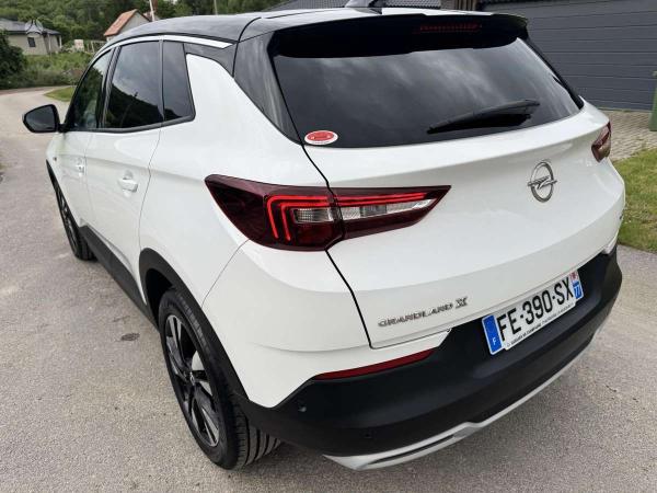 Белый Опель Grandland X 2019 в Каунас, объемом двигателя 1.20 л и пробегом 150 тыс. км за 8300 €, фото 3 на AUTOMOTO.COM.LV