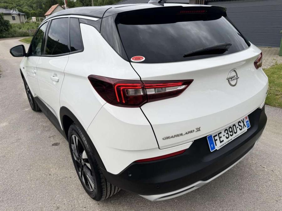 Белый Опель Grandland X 2019 в Каунас, объемом двигателя 1.20 л и пробегом 150 тыс. км за 8300 €, фото 4 на AUTOMOTO.COM.LV