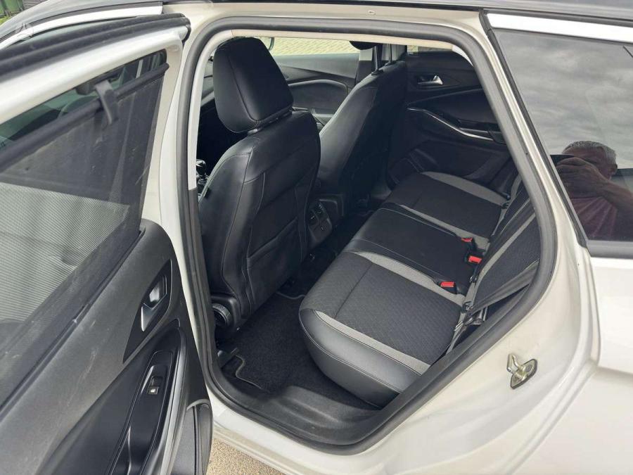 Белый Опель Grandland X 2019 в Каунас, объемом двигателя 1.20 л и пробегом 150 тыс. км за 8300 €, фото 21 на AUTOMOTO.COM.LV