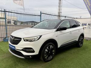 Balts Opel Grandland X 2019 Panevēža, ar dzinēja tilpumu 1.50 L un nobraukumu 104 tūkst. km par 10900 €, foto  vietnē AUTOMOTO.COM.LV