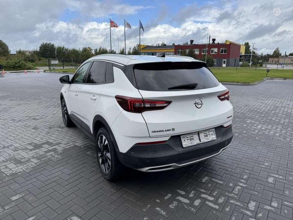 Опель Grandland X 2019 в Тельшяй на AUTOMOTO.COM.LV Белый Опель Grandland X 2019 в Тельшяй, объемом двигателя 1.50 л и пробегом 194 тыс. км за 10300 €, фото 5 на AUTOMOTO.COM.LV