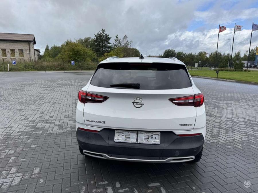 Белый Опель Grandland X 2019 в Тельшяй, объемом двигателя 1.50 л и пробегом 194 тыс. км за 10300 €, фото 7 на AUTOMOTO.COM.LV