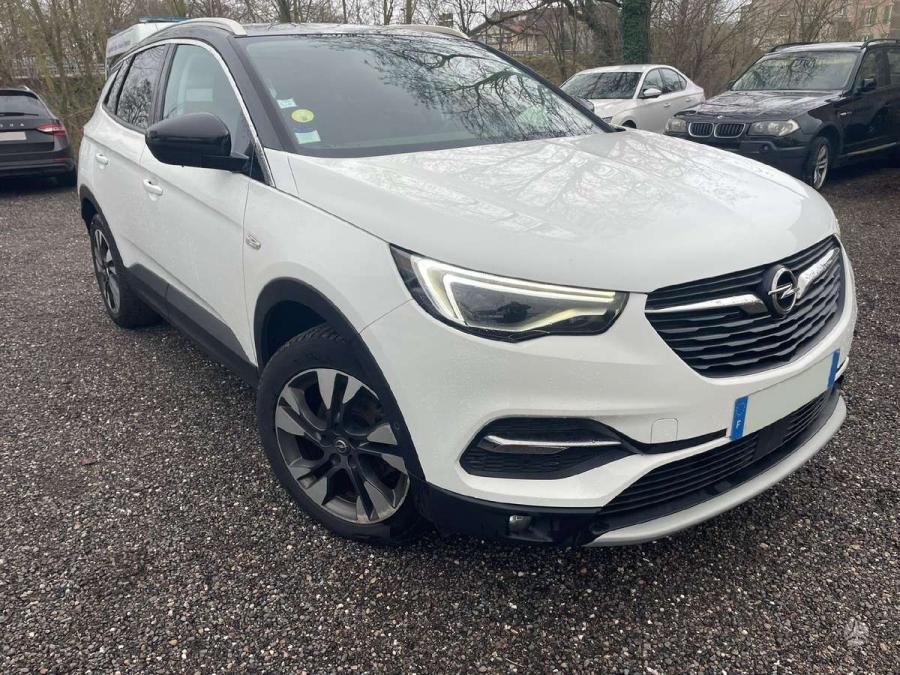 Balts Opel Grandland X 2020 Tauragė, ar dzinēja tilpumu 1.50 L un nobraukumu 306 tūkst. km par 9000 €, foto 1 vietnē AUTOMOTO.COM.LV