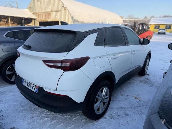 Белый Опель Grandland X 2020 в Каунас, объемом двигателя 1.20 л и пробегом 143 тыс. км за 9200 €, фото 3 на AUTOMOTO.COM.LV