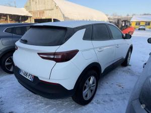 Balts Opel Grandland X 2020 Kauņa, ar dzinēja tilpumu 1.20 L un nobraukumu 143 tūkst. km par 9200 €, foto 3 vietnē AUTOMOTO.COM.LV