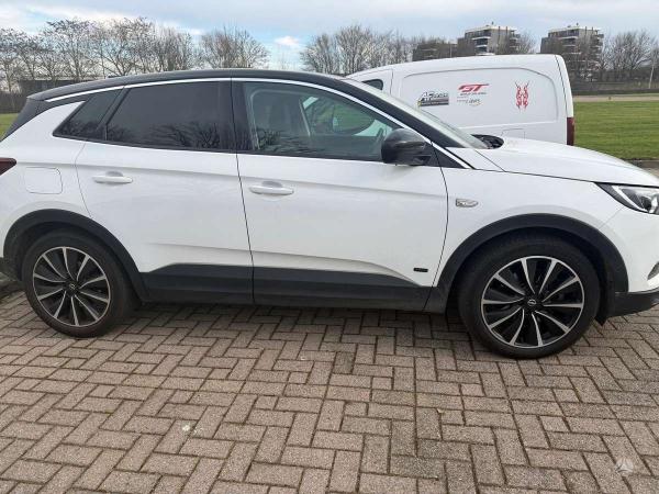 Balts Opel Grandland X 2020 Klaipėda, ar dzinēja tilpumu 1.60 L un nobraukumu 142 tūkst. km par 8500 €, foto 3 vietnē AUTOMOTO.COM.LV