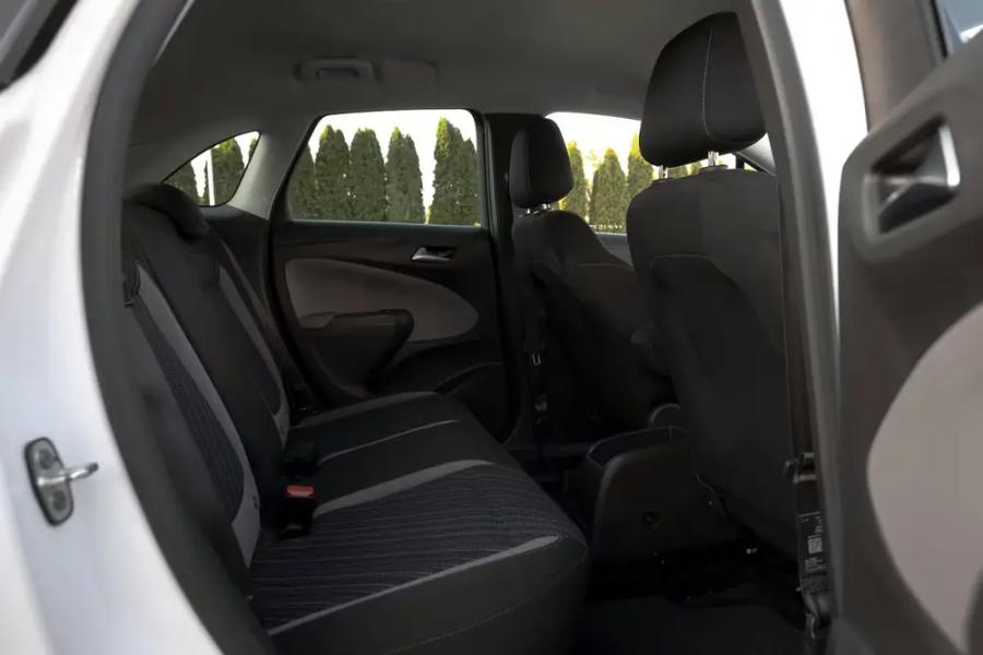Balts Opel Grandland X 2020 Jelgava, ar dzinēja tilpumu 1.20 L un nobraukumu 89 tūkst. km par 9990 €, foto 10 vietnē AUTOMOTO.COM.LV