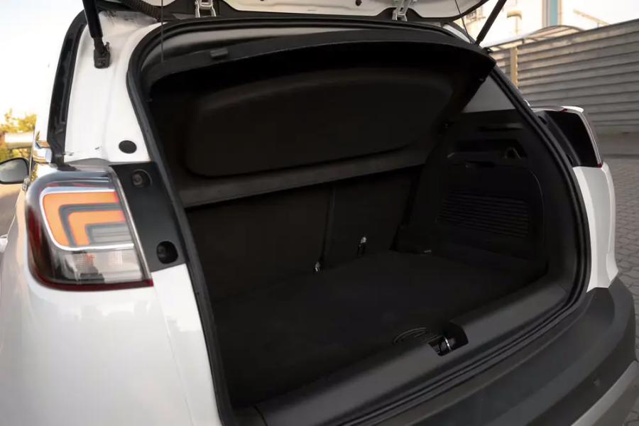 Balts Opel Grandland X 2020 Jelgava, ar dzinēja tilpumu 1.20 L un nobraukumu 89 tūkst. km par 9990 €, foto 13 vietnē AUTOMOTO.COM.LV