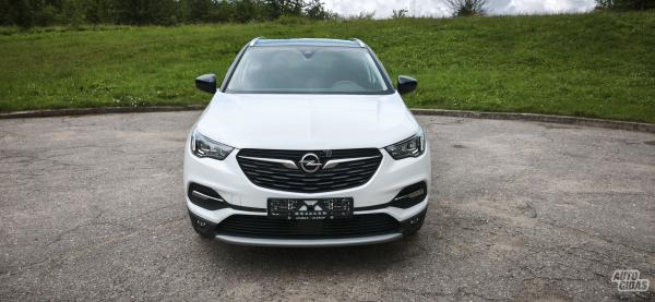 Белый Опель Grandland X 2020 в Каунас, объемом двигателя 1.60 л и пробегом 227 тыс. км за 15500 €, фото 1 на AUTOMOTO.COM.LV