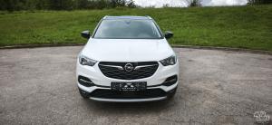 White Opel Grandland X 2020 in Kaunas, with an engine capacity of 1.60 L and mileage of 227 thousand km for 15500 €, photo  on AUTOMOTO.COM.LV