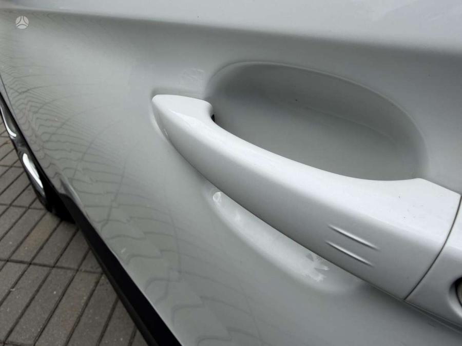 White Opel Grandland X 2020 in Kaunas, with an engine capacity of 1.20 L and mileage of 185 thousand km for 10300 €, photo 6 on AUTOMOTO.COM.LV
