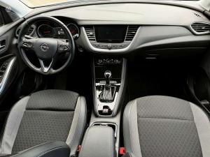 White Opel Grandland X 2020 in Kaunas, with an engine capacity of 1.20 L and mileage of 185 thousand km for 10300 €, photo 8 on AUTOMOTO.COM.LV