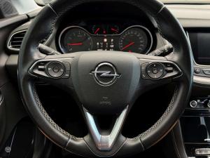 White Opel Grandland X 2020 in Kaunas, with an engine capacity of 1.20 L and mileage of 185 thousand km for 10300 €, photo 9 on AUTOMOTO.COM.LV
