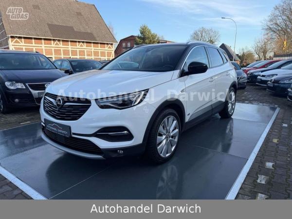 White Opel Grandland X 2021 in Kaunas, with an engine capacity of 1.60 L and mileage of 84 thousand km for 22390 €, photo 1 on AUTOMOTO.COM.LV