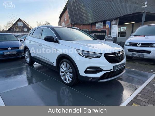 White Opel Grandland X 2021 in Kaunas, with an engine capacity of 1.60 L and mileage of 84 thousand km for 22390 €, photo 5 on AUTOMOTO.COM.LV