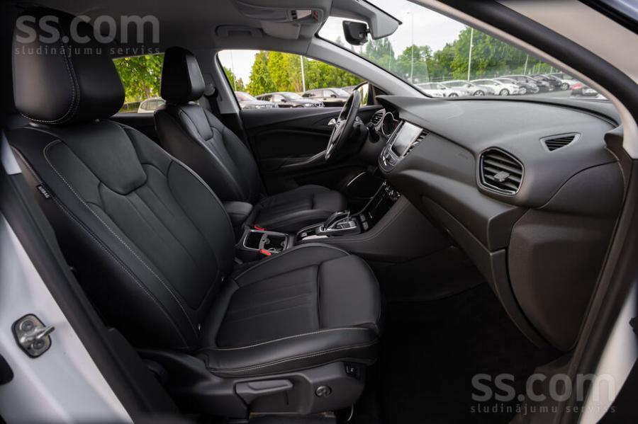 Balts Opel Grandland X 2021 Jelgava, ar dzinēja tilpumu 1.60 L un nobraukumu 0 tūkst. km par 14750 €, foto 9 vietnē AUTOMOTO.COM.LV