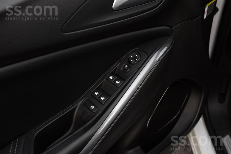 Balts Opel Grandland X 2021 Jelgava, ar dzinēja tilpumu 1.60 L un nobraukumu 0 tūkst. km par 14750 €, foto 17 vietnē AUTOMOTO.COM.LV
