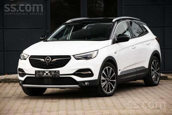 White Opel Grandland X 2021 in Riga, with an engine capacity of 1.60 L and mileage of 0 thousand km for 18700 €, photo 1 on AUTOMOTO.COM.LV