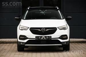 White Opel Grandland X 2021 in Riga, with an engine capacity of 1.60 L and mileage of 0 thousand km for 18700 €, photo 3 on AUTOMOTO.COM.LV