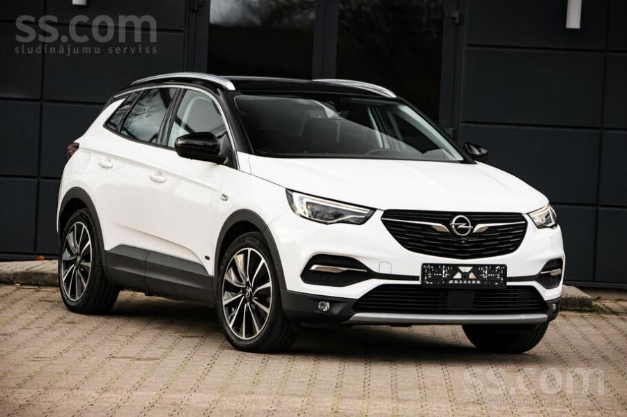 White Opel Grandland X 2021 in Riga, with an engine capacity of 1.60 L and mileage of 0 thousand km for 18700 €, photo 4 on AUTOMOTO.COM.LV