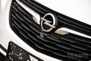 White Opel Grandland X 2021 in Riga, with an engine capacity of 1.60 L and mileage of 0 thousand km for 18700 €, photo 10 on AUTOMOTO.COM.LV