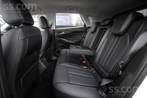 White Opel Grandland X 2021 in Riga, with an engine capacity of 1.60 L and mileage of 0 thousand km for 18700 €, photo 20 on AUTOMOTO.COM.LV
